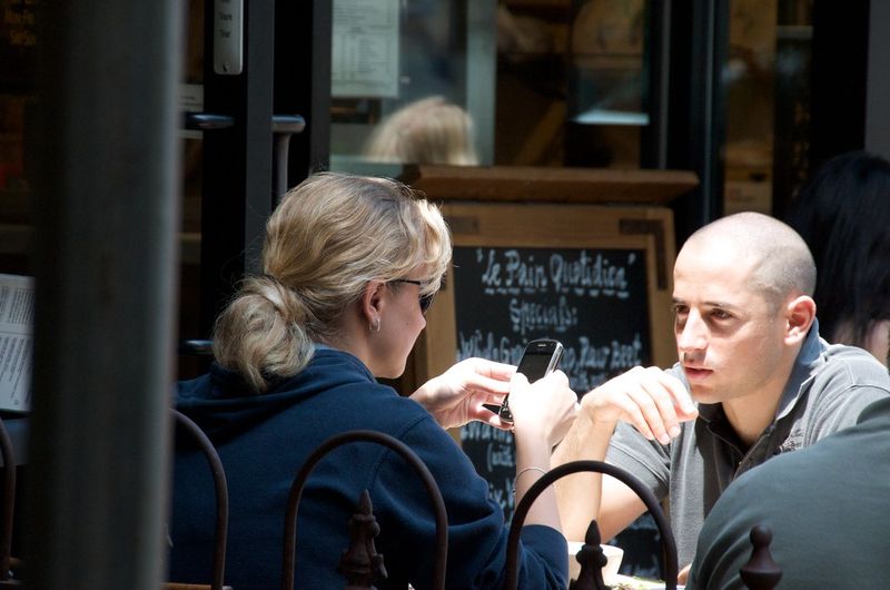 10 Red Flags Men Need to Look Out for On a First Date