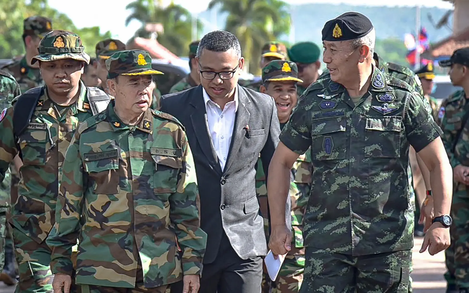 Thai, Cambodian army chiefs meet over border clash