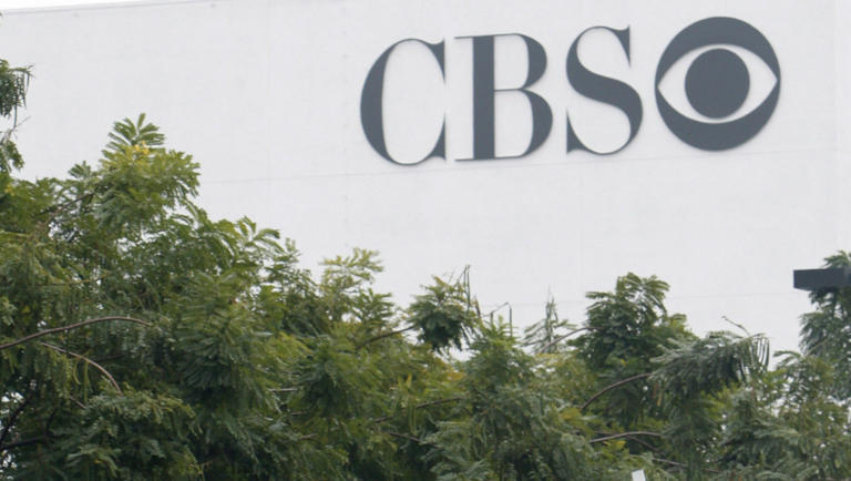 Spettatori in fuga dalla CBS dopo il cambio di rotta MAGA