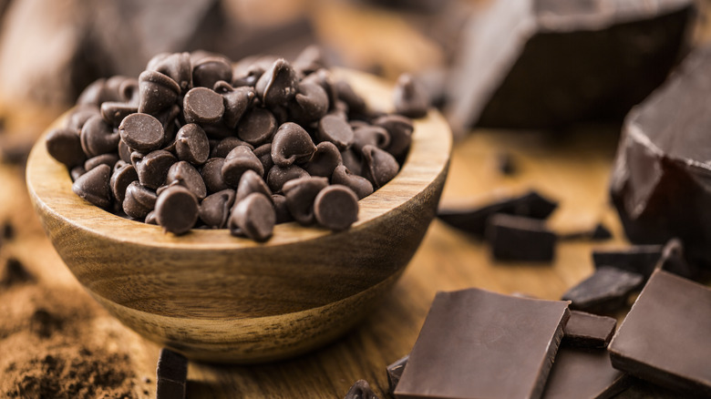 How To Make Your Own Chocolate Chips With Just 2 Ingredients