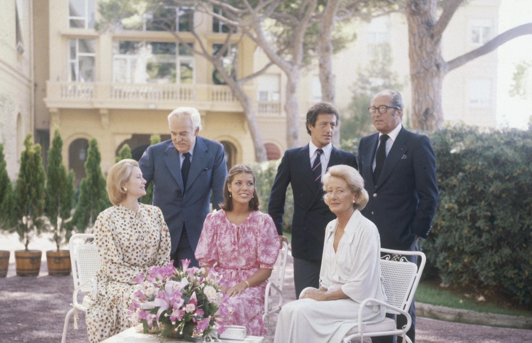 Rare archive photos inside the homes of world royals