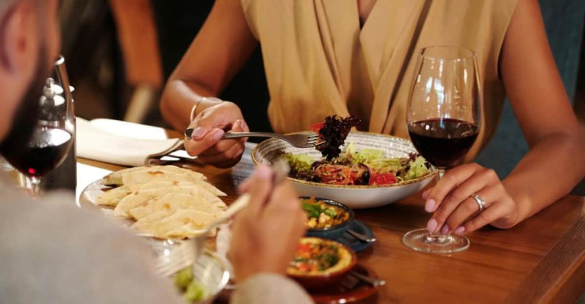 10 Red Flags Men Need to Look Out for On a First Date