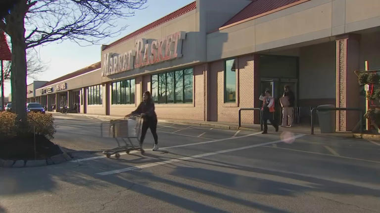 Timeline: The history of Market Basket and the Demoulas family conflict