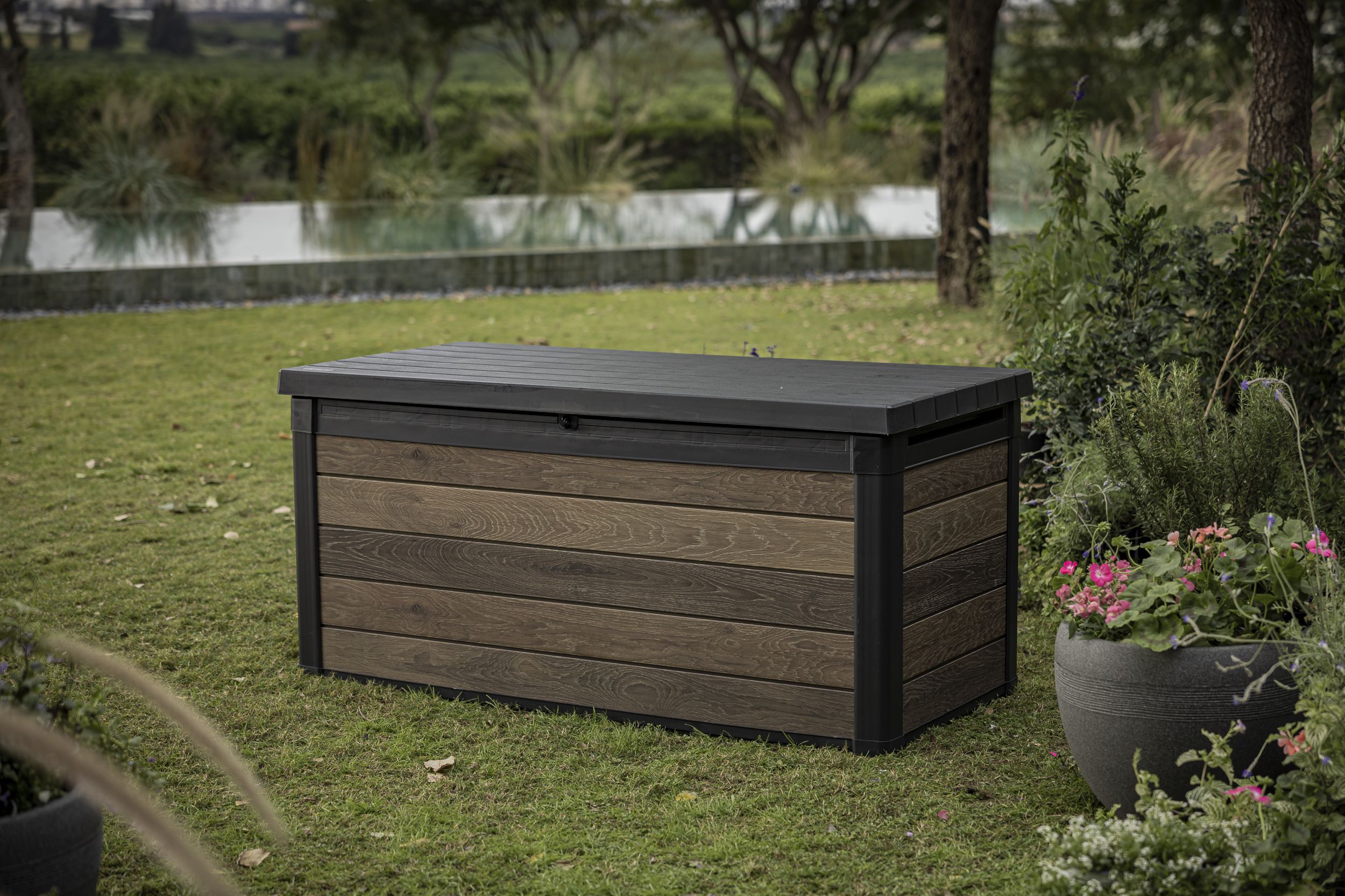 A Deck Box Is the Secret to a Clutter-Free Yard