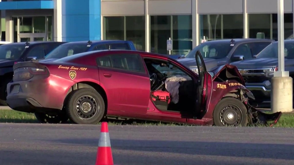Trial date tentatively set for Minnesota state trooper accused in crash ...