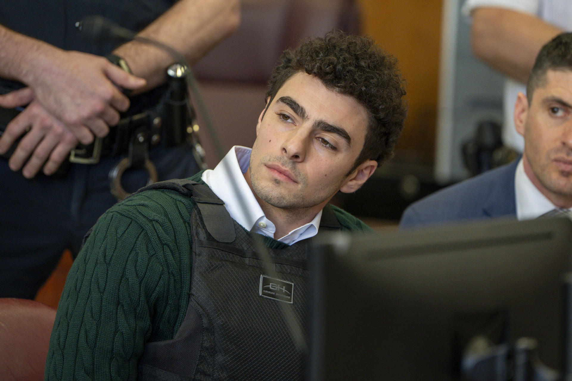 Attractive criminals who caught the public’s eye