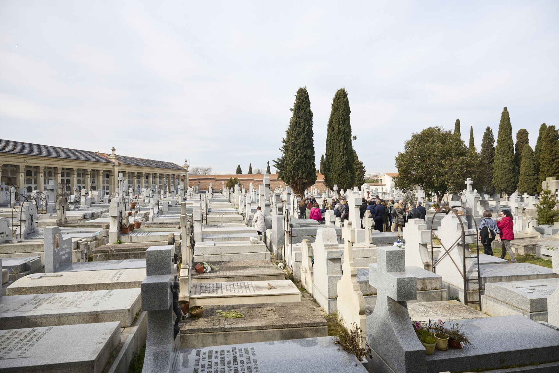 What happens to a body buried without being embalmed