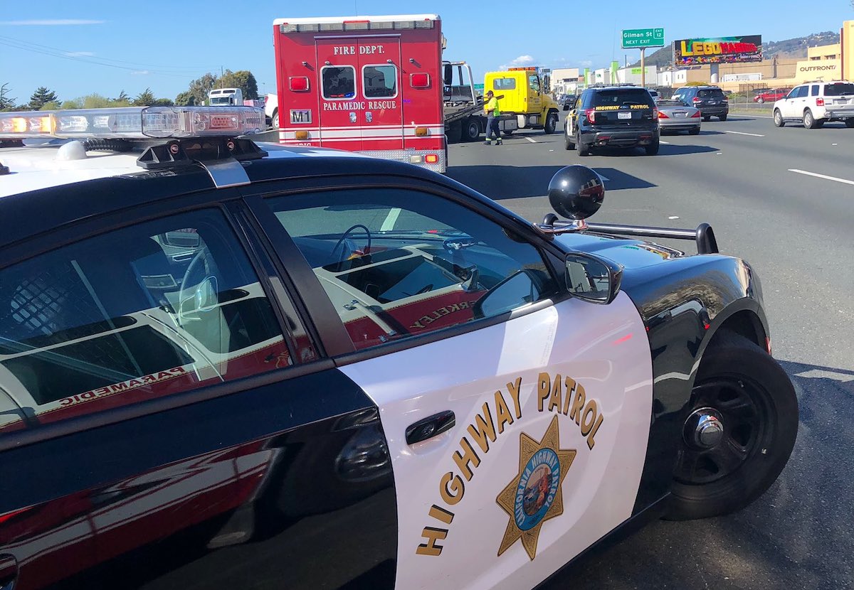 Pedestrian bystander killed following CHP chase in Oakland