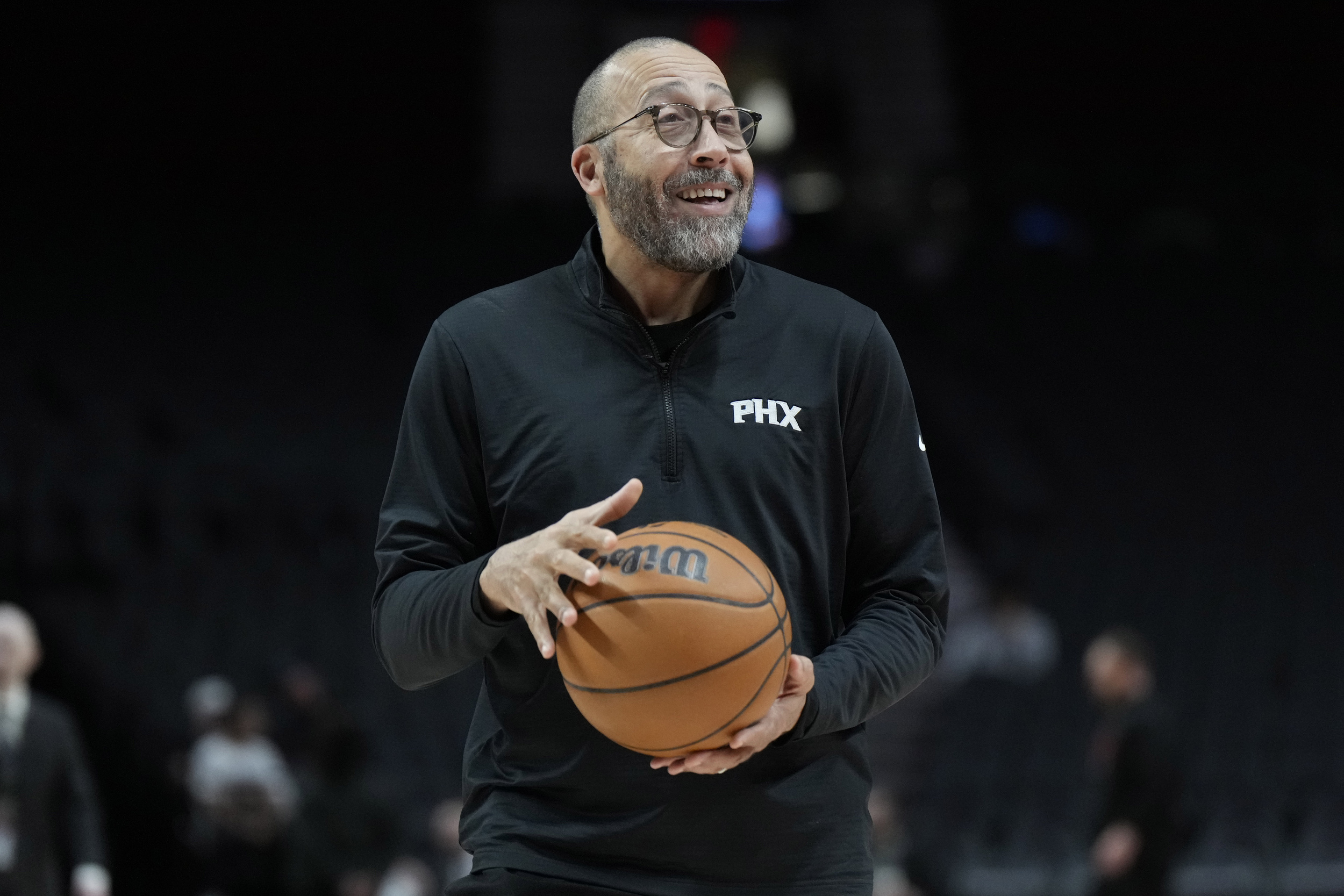 Suns assistant makes it to 3rd round of interviews for head coaching job