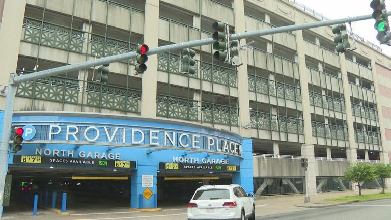 Providence Place mall pauses plan to change parking prices