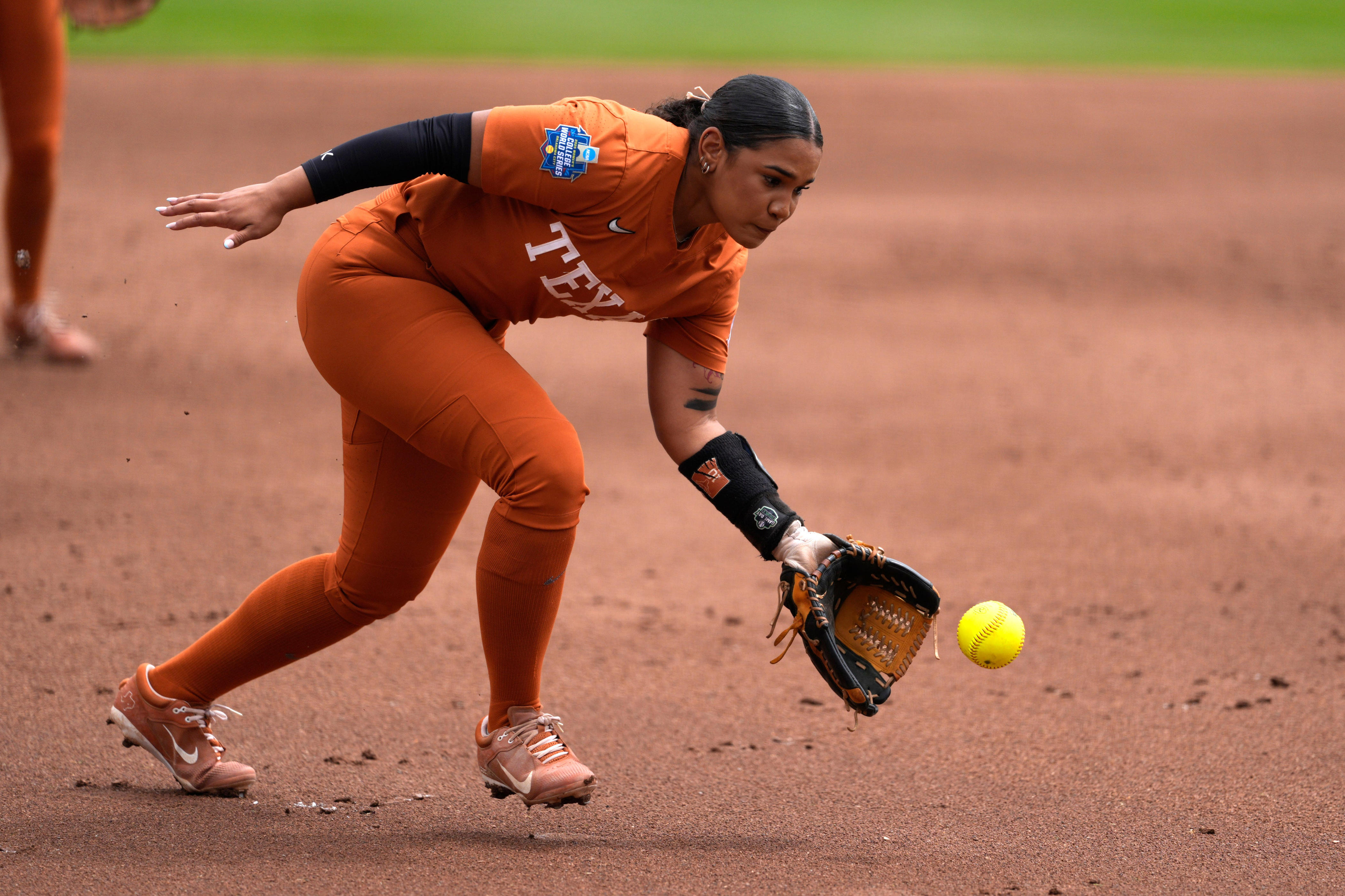 Texas softball: Mia Scott won't seek a pro career after Women's College ...