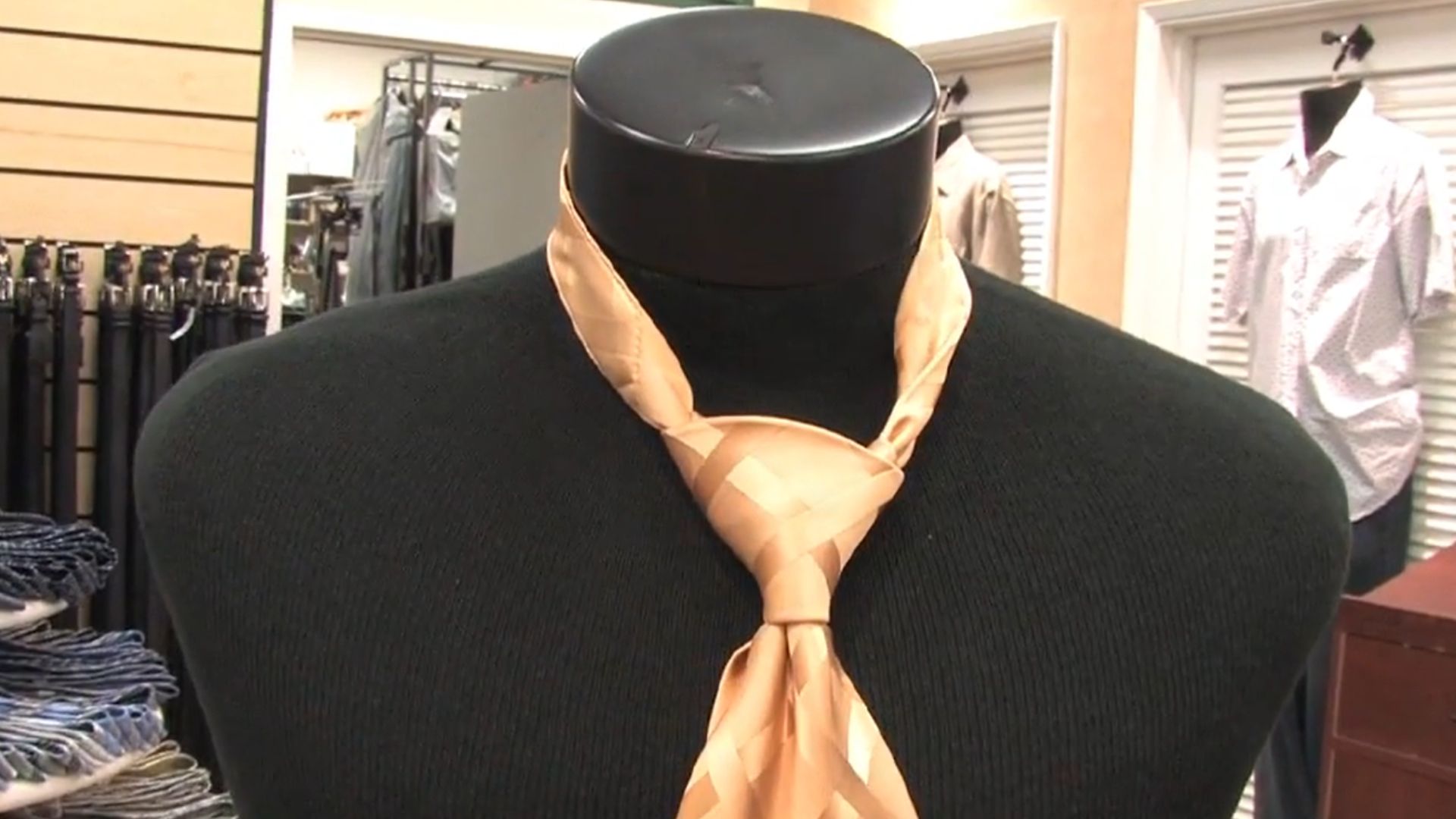 10 Out-Of-Style Ties No Man Should Have & 10 To Wear Instead