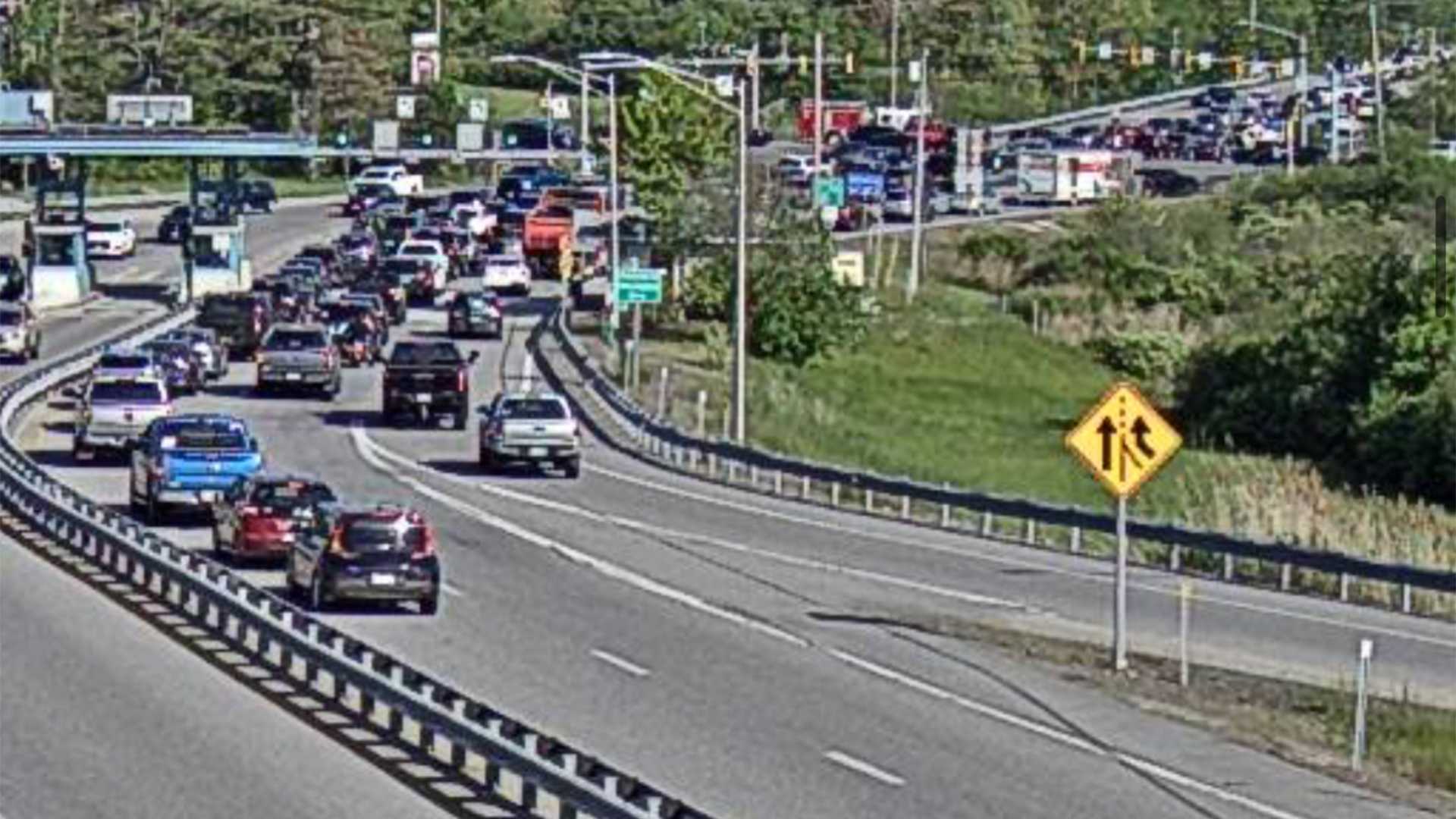 Heavy traffic on Maine Turnpike exit ramp causing backups on I-95 south