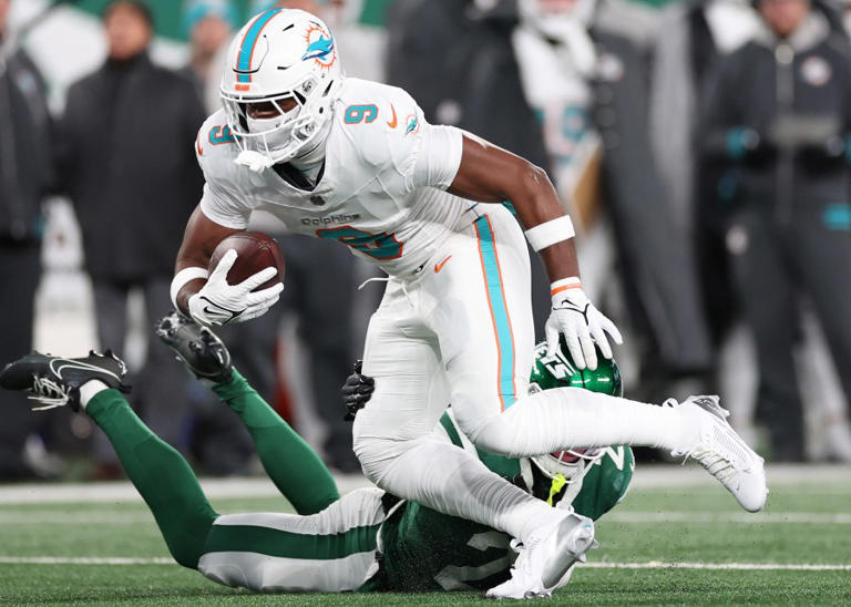 REPORT: Steelers discussing trade for Miami Pro Bowler