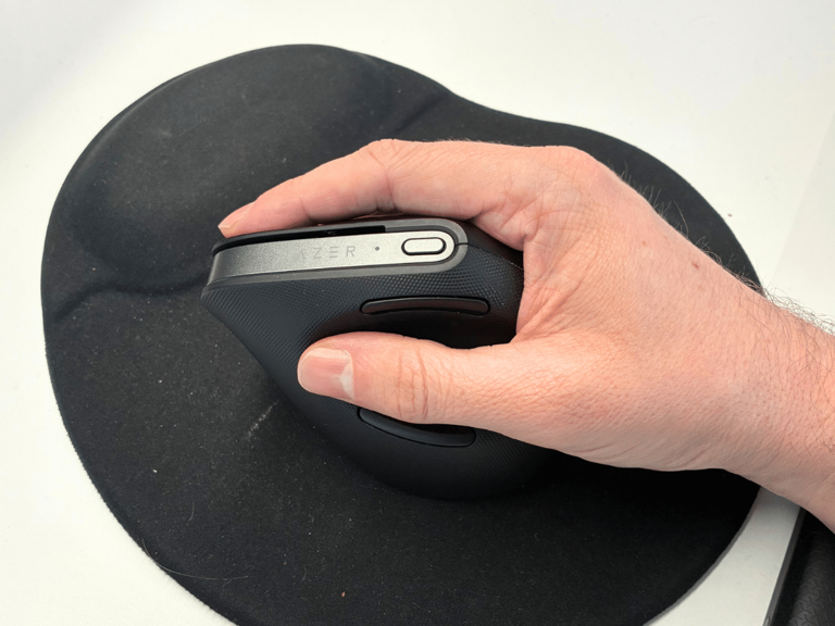 Razer’s Vertical Gaming Mouse Feels Like It Was Made Specifically for Me