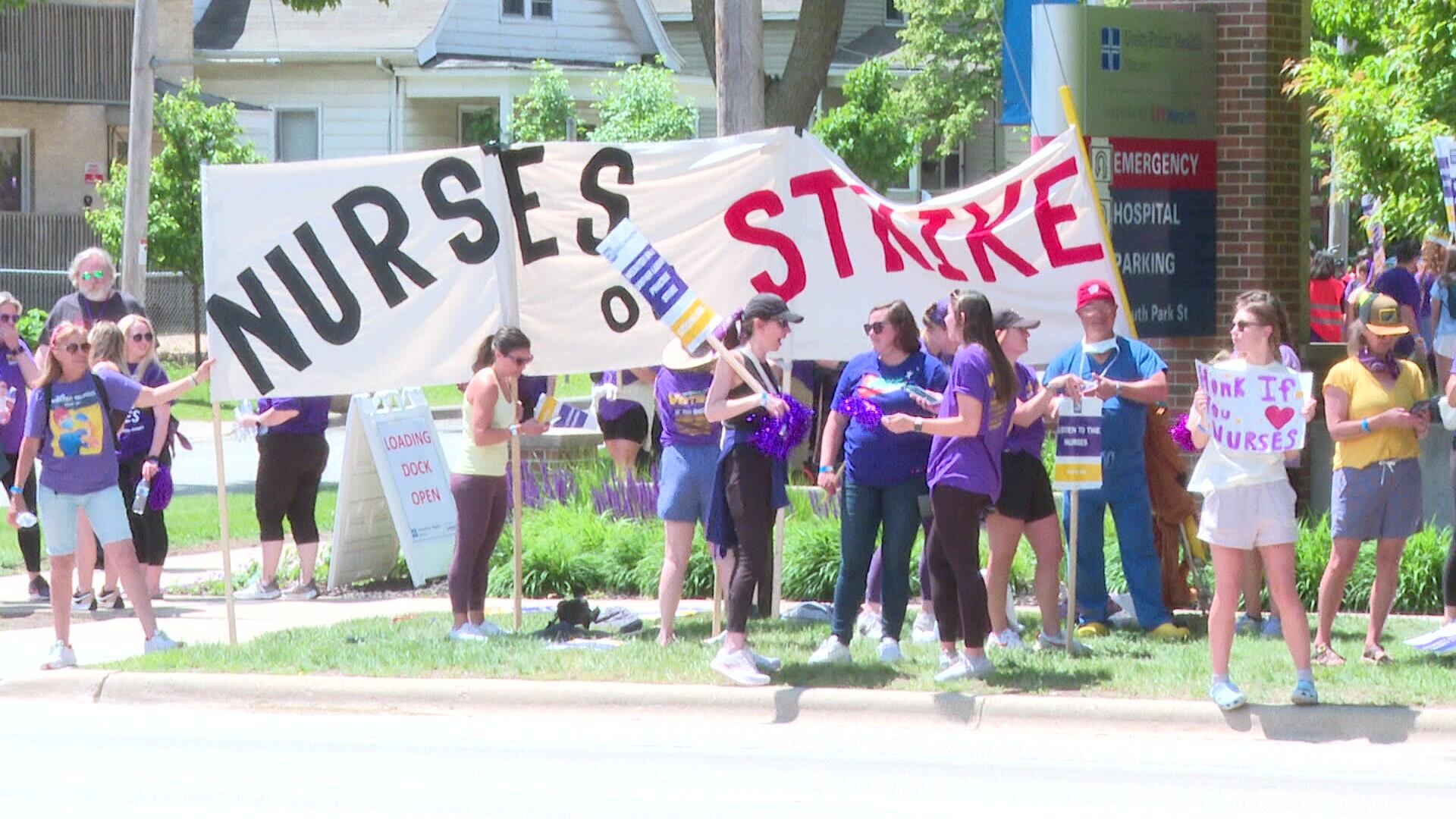 Negotiations underway amid Unity Point-Meriter nurses’ strike