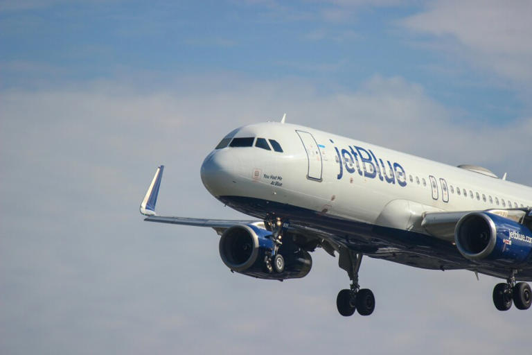 What the United and JetBlue Blue Sky Deal Means for Fliers