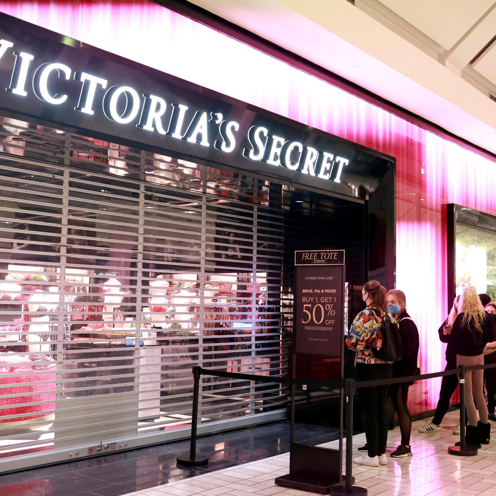Victoria's Secret takes down U.S. website after "security incident"