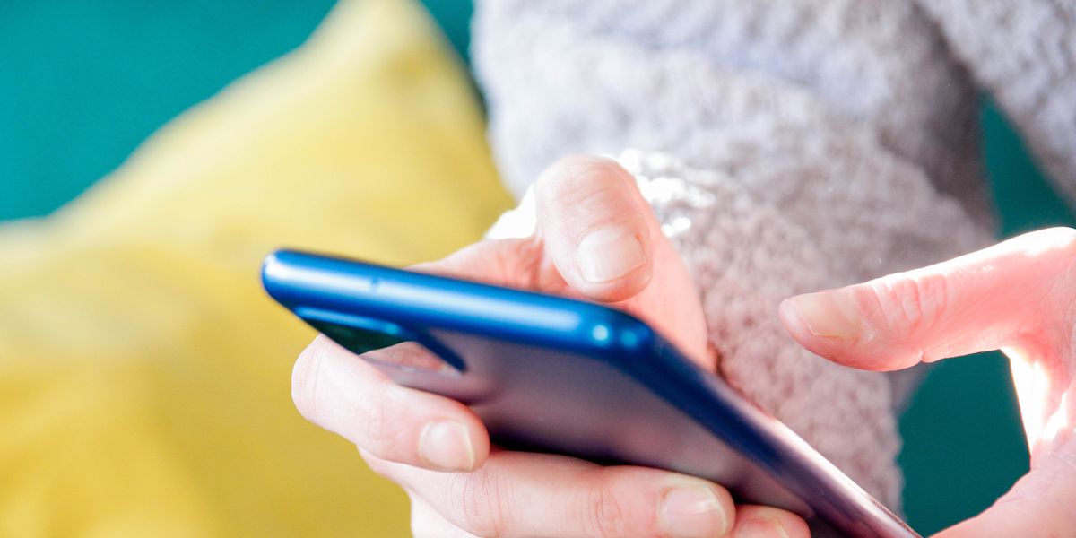 These Real-Life Scam Stories Will Change How You Answer Your Phone