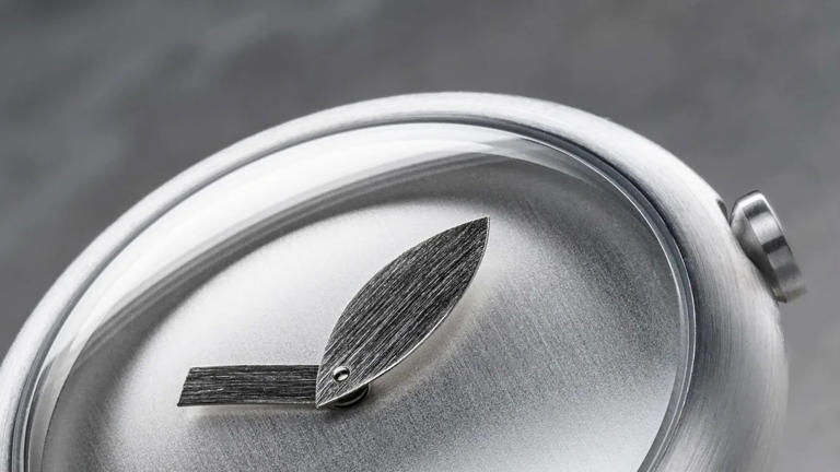 A Historic Swiss Brand Just Released a Whole New Type of “Apple Watch”