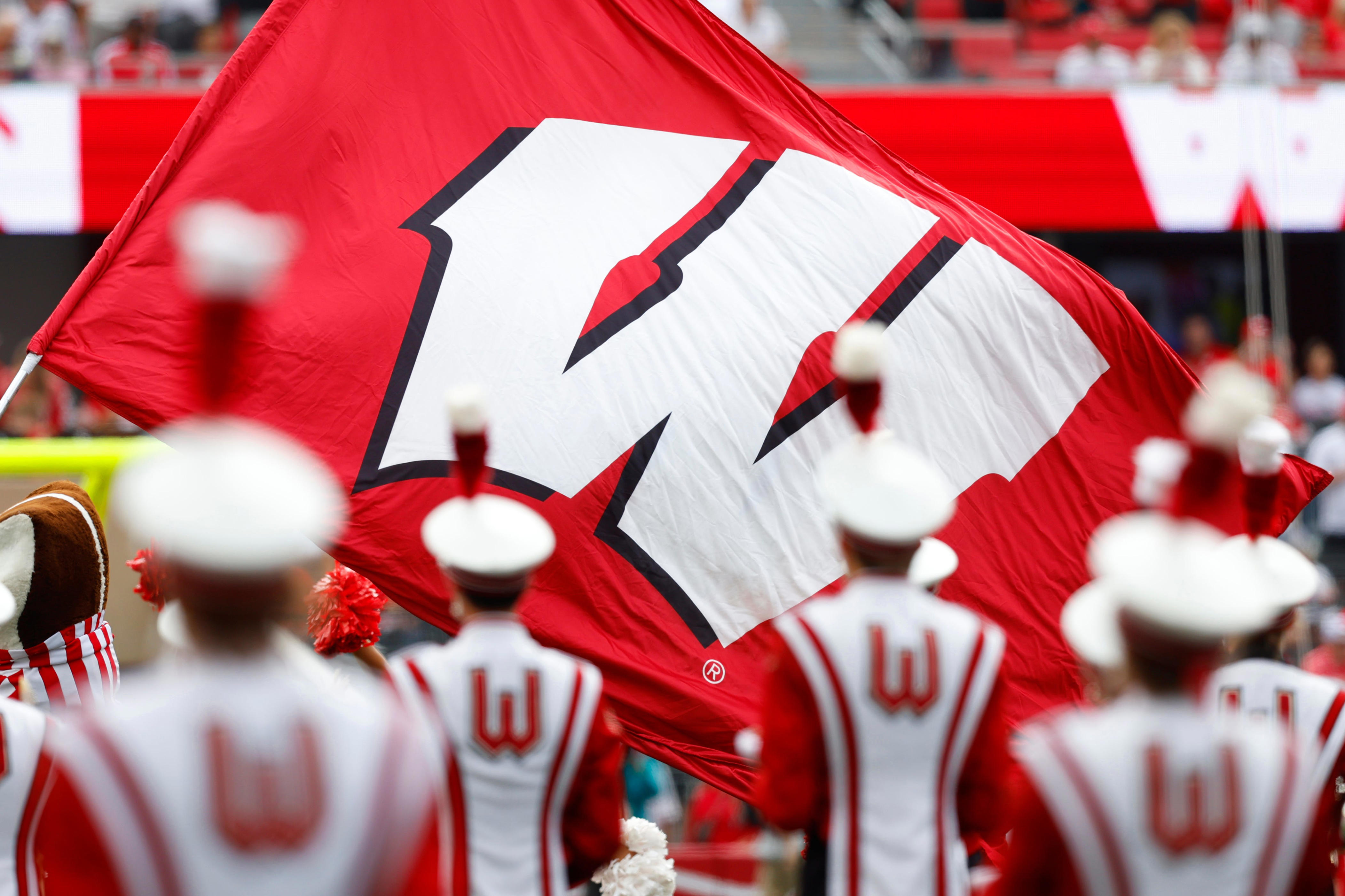 Updated Wisconsin football 2025 schedule after latest kickoff, TV time ...