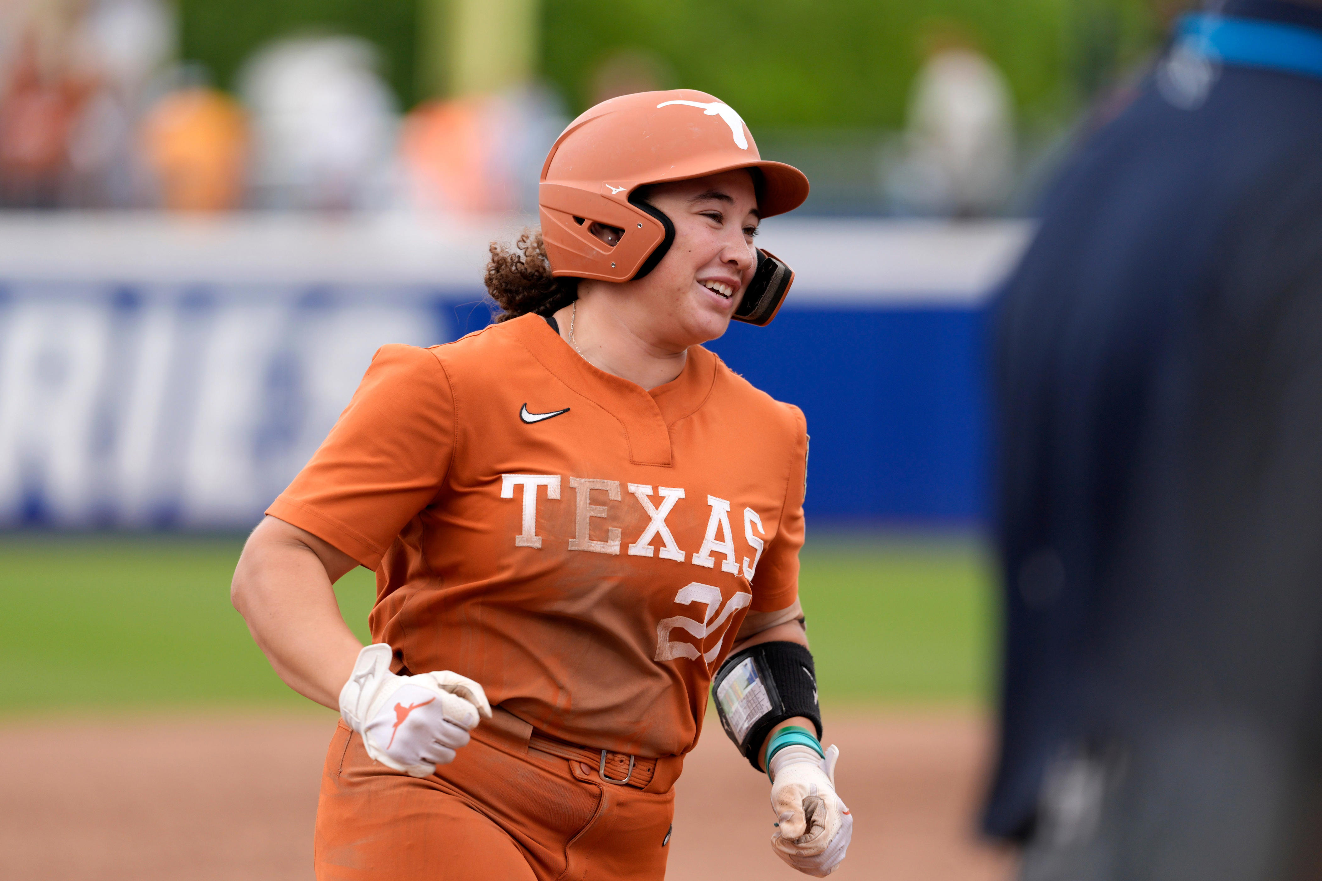 OU softball vs Texas highlights: Katie Stewart walk-off HR lifts ...