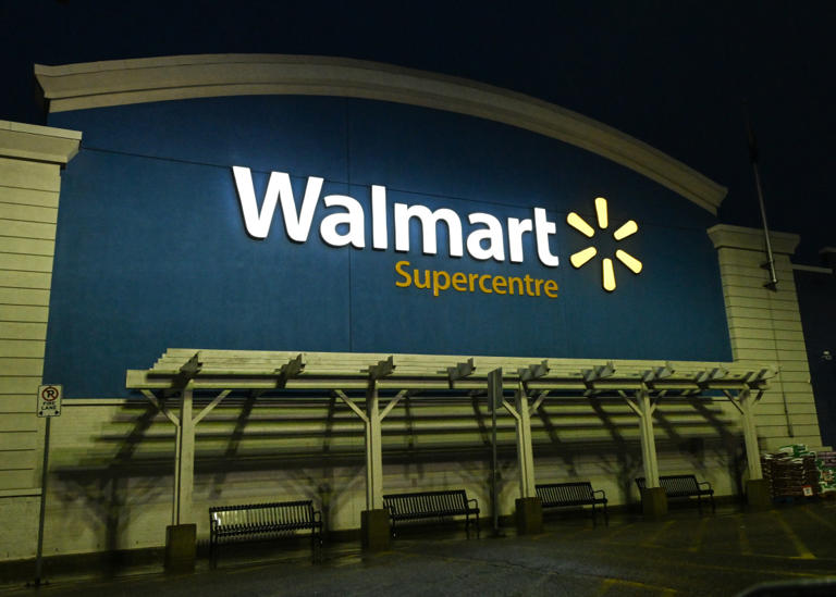 Walmart Is Selling a 'Beautiful' $79 Timex Watch for Just $32, and ...