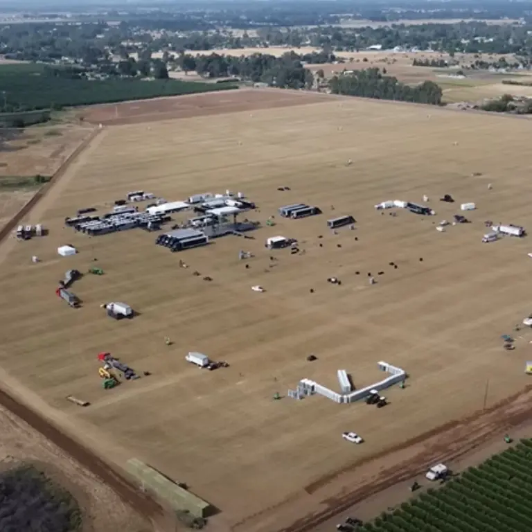 A Behind-the-Scenes Look at This First for Luke Bryan’s Farm Tour