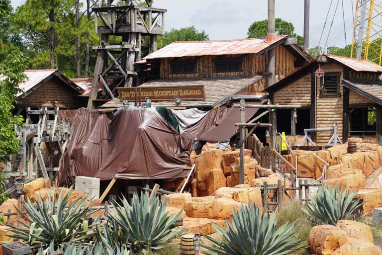 PHOTOS: Possible Final New Track Sections Installed and More Repainting ...