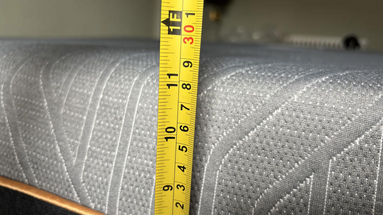 Are 8-inch mattresses good for heavy people? I'm a sleep writer, here's ...