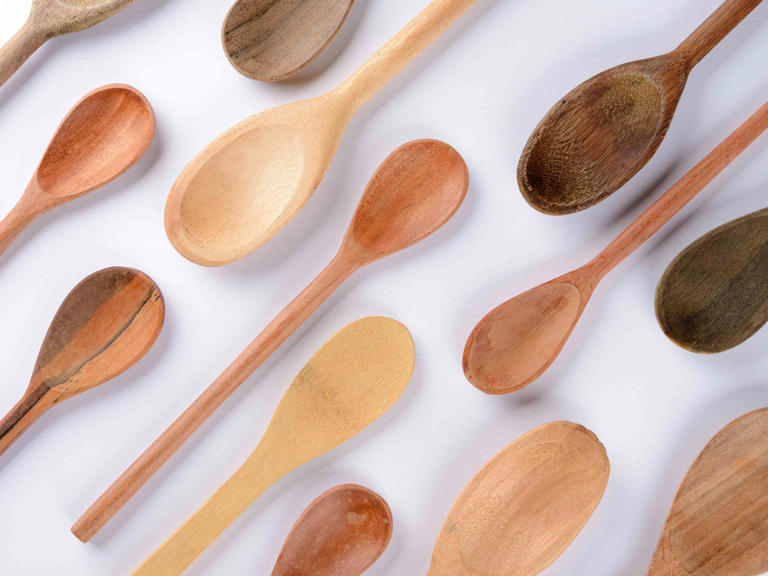 Is it safe to cook with wooden spoons?