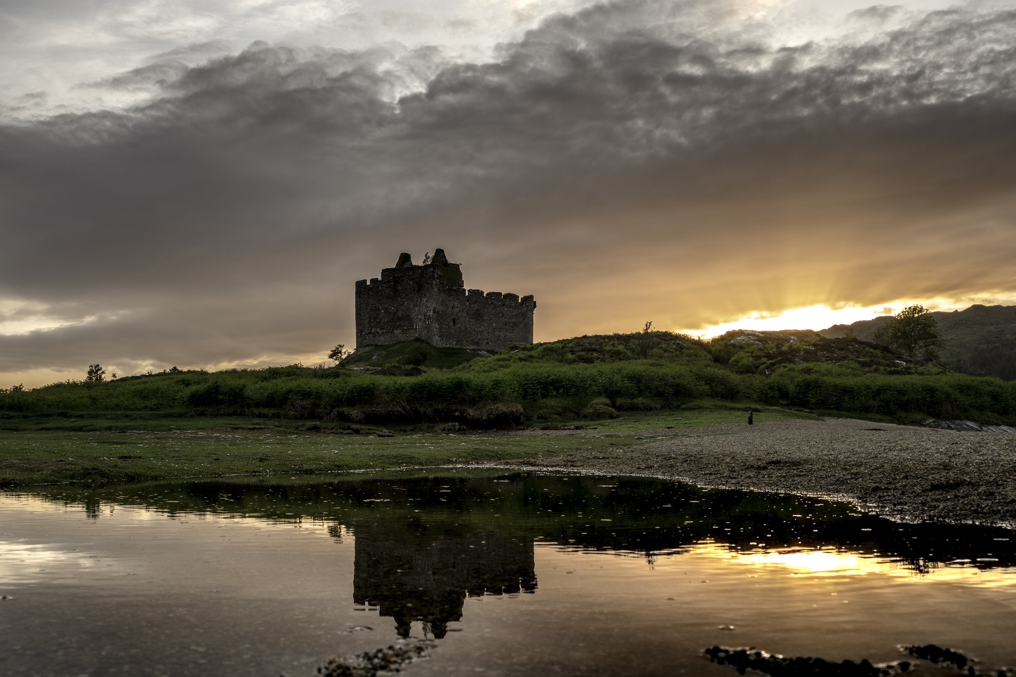 19 Scottish Castle Ruins on Island Outposts