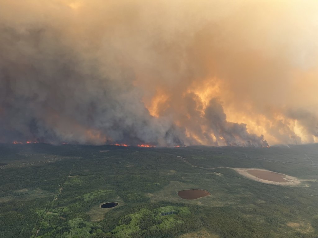 Red flag watch: Alberta Wildfire warns of intense, dangerous conditions