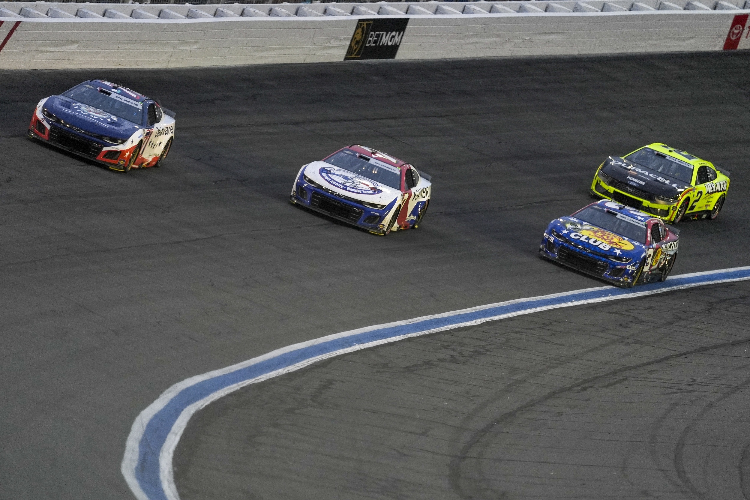 First NASCAR race on Amazon streaming cost it older audience