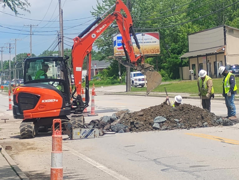 Gas line breach closes busy section of State Road in Cuyahoga Falls
