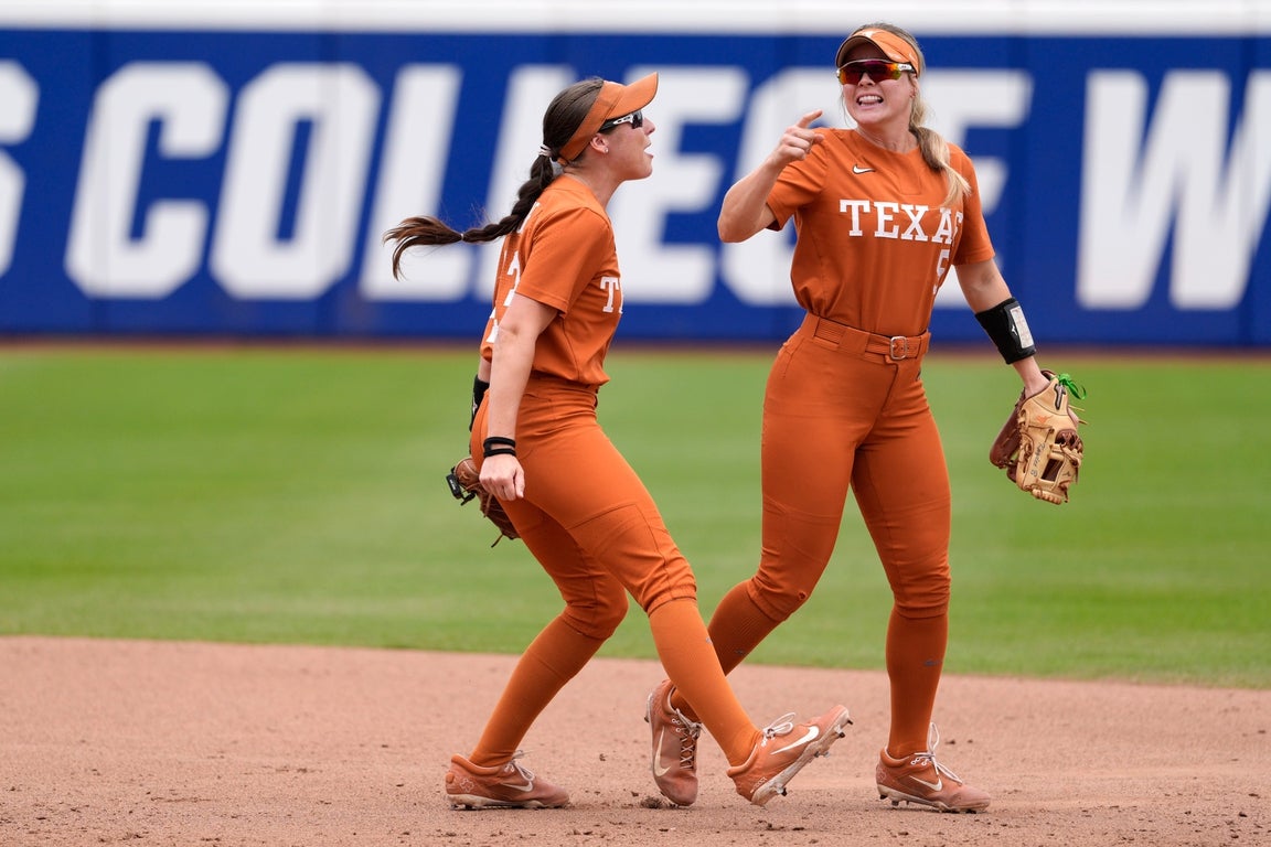 Fantastic softball photos from Thursday at the Women's College World Series