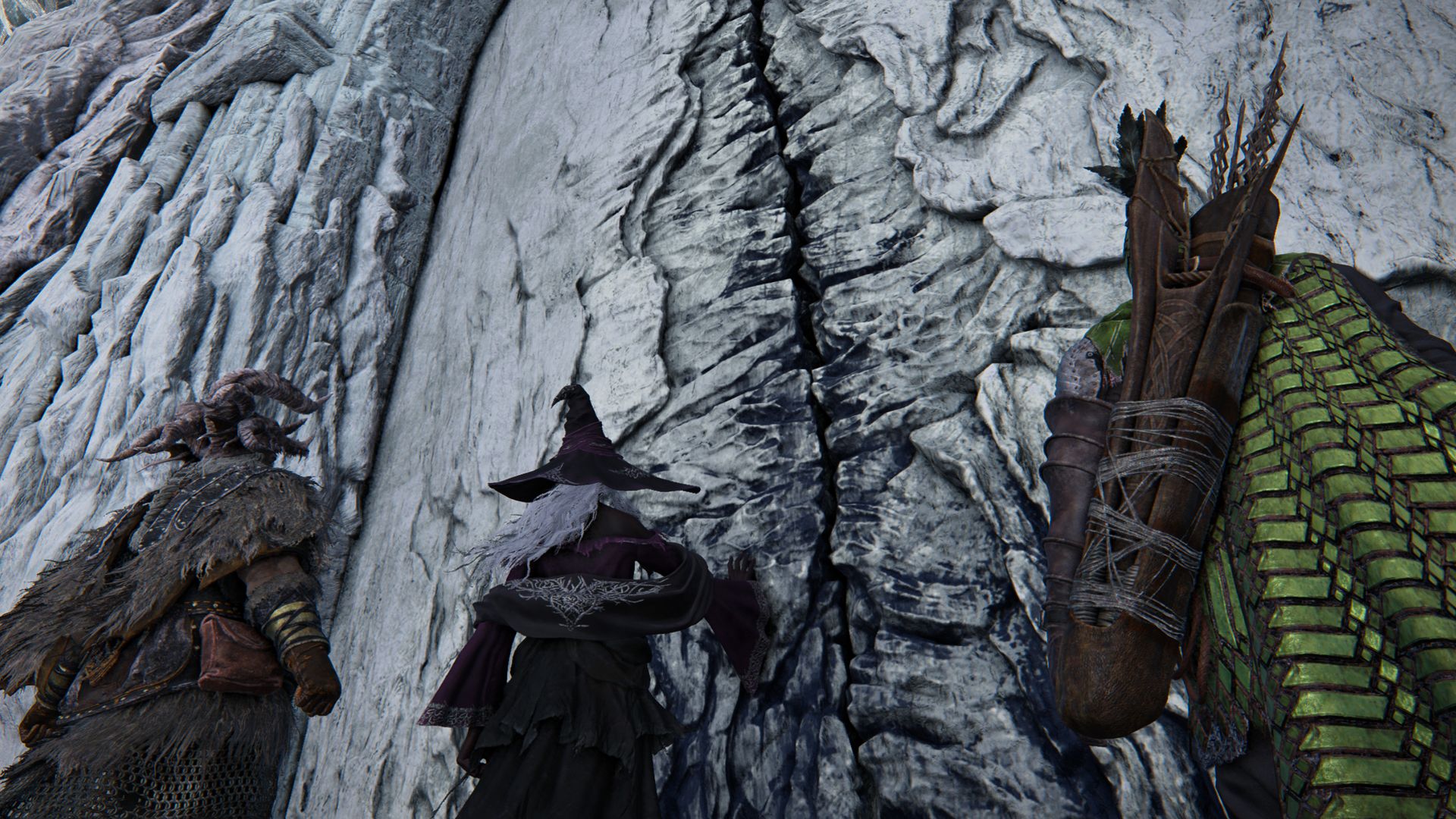 PSA: Every weapon you carry grants you its passive buff in Elden Ring ...