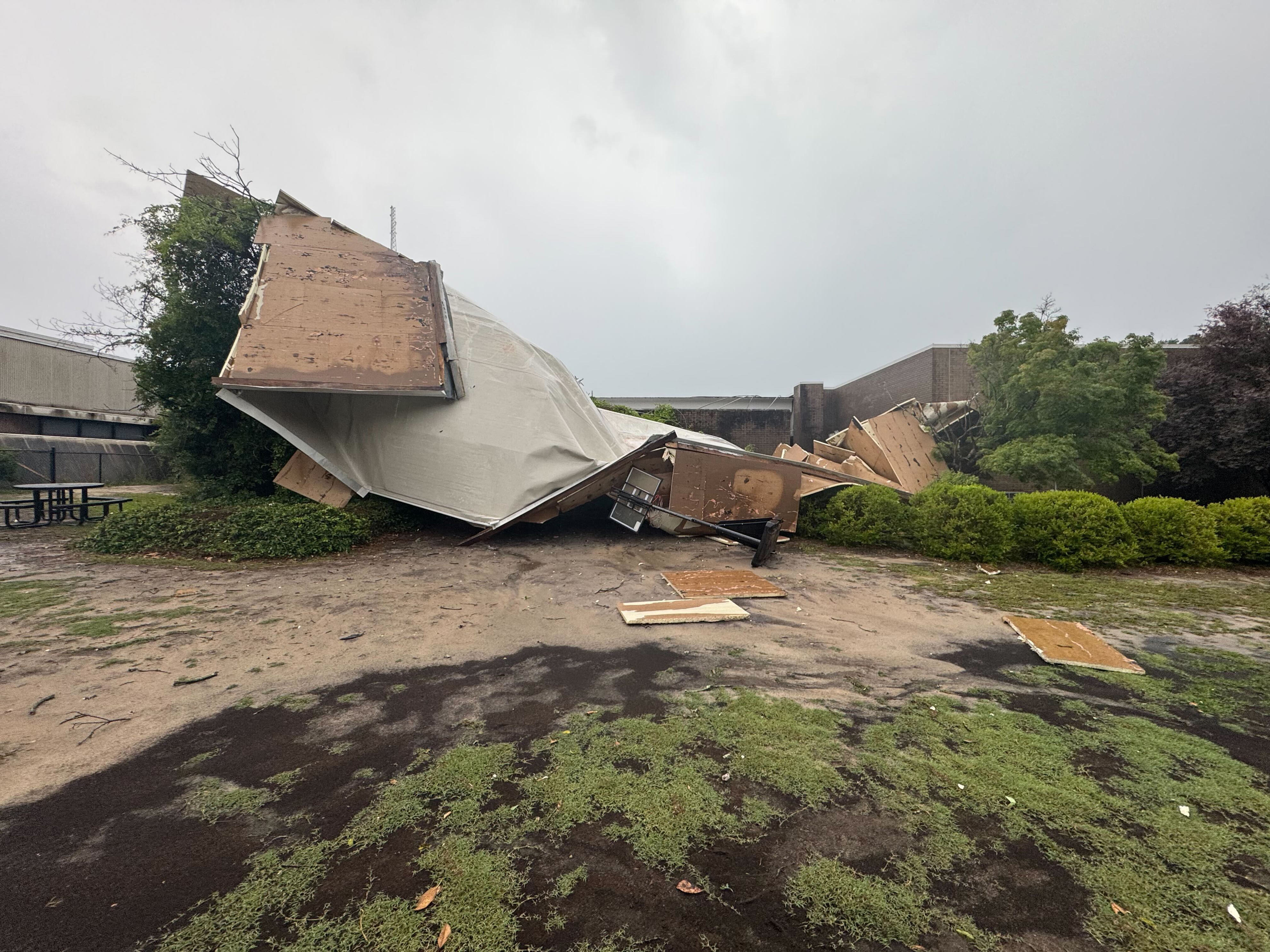 Storm damages Pee Dee church’s roof; no injuries reported