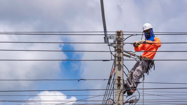 National Grid moves to dismantle traditional power sources with surge ...