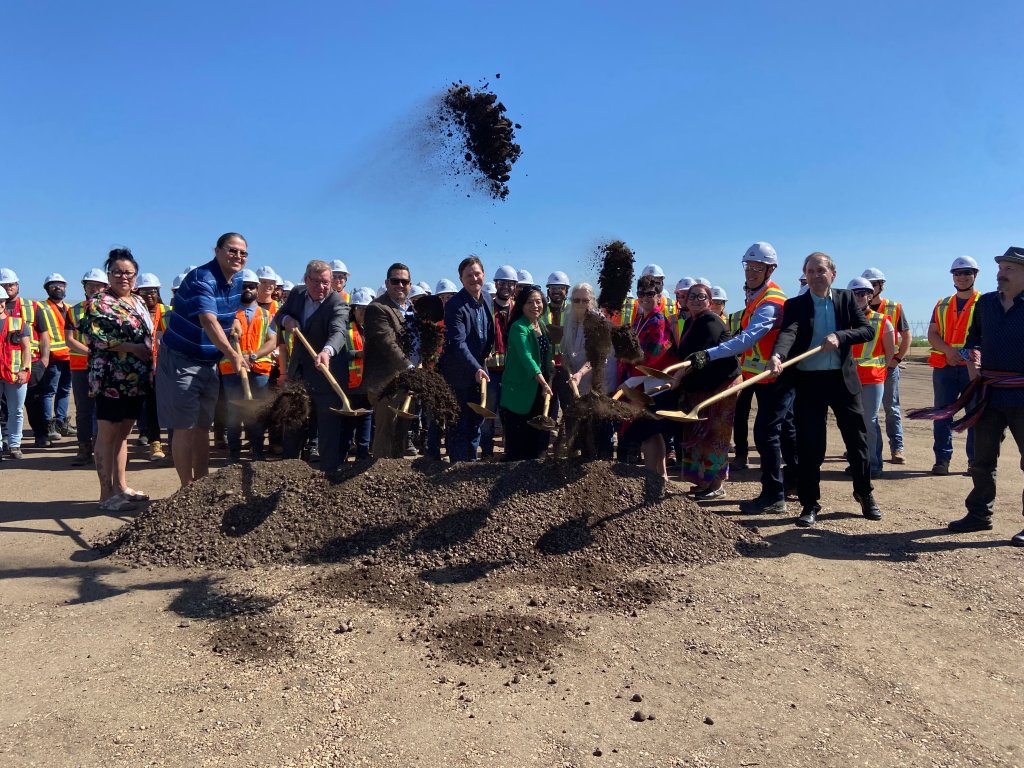 Crews break ground on Edmonton’s Capital Line south LRT extension