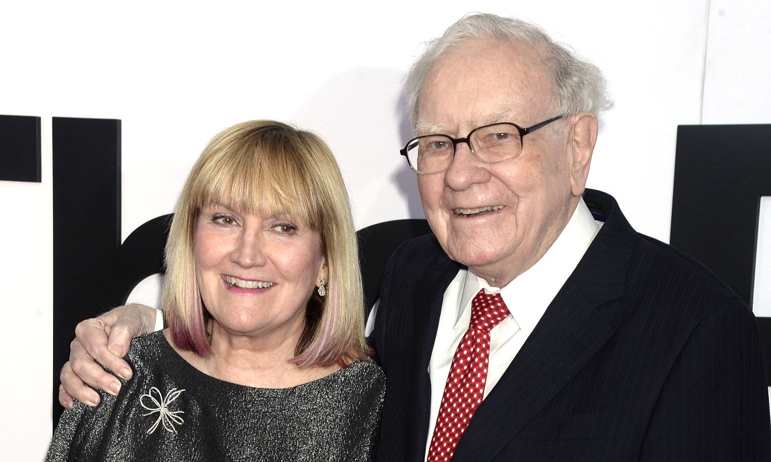 ‘Go to the bank’: Billionaire Warren Buffett said when daughter Susan ...