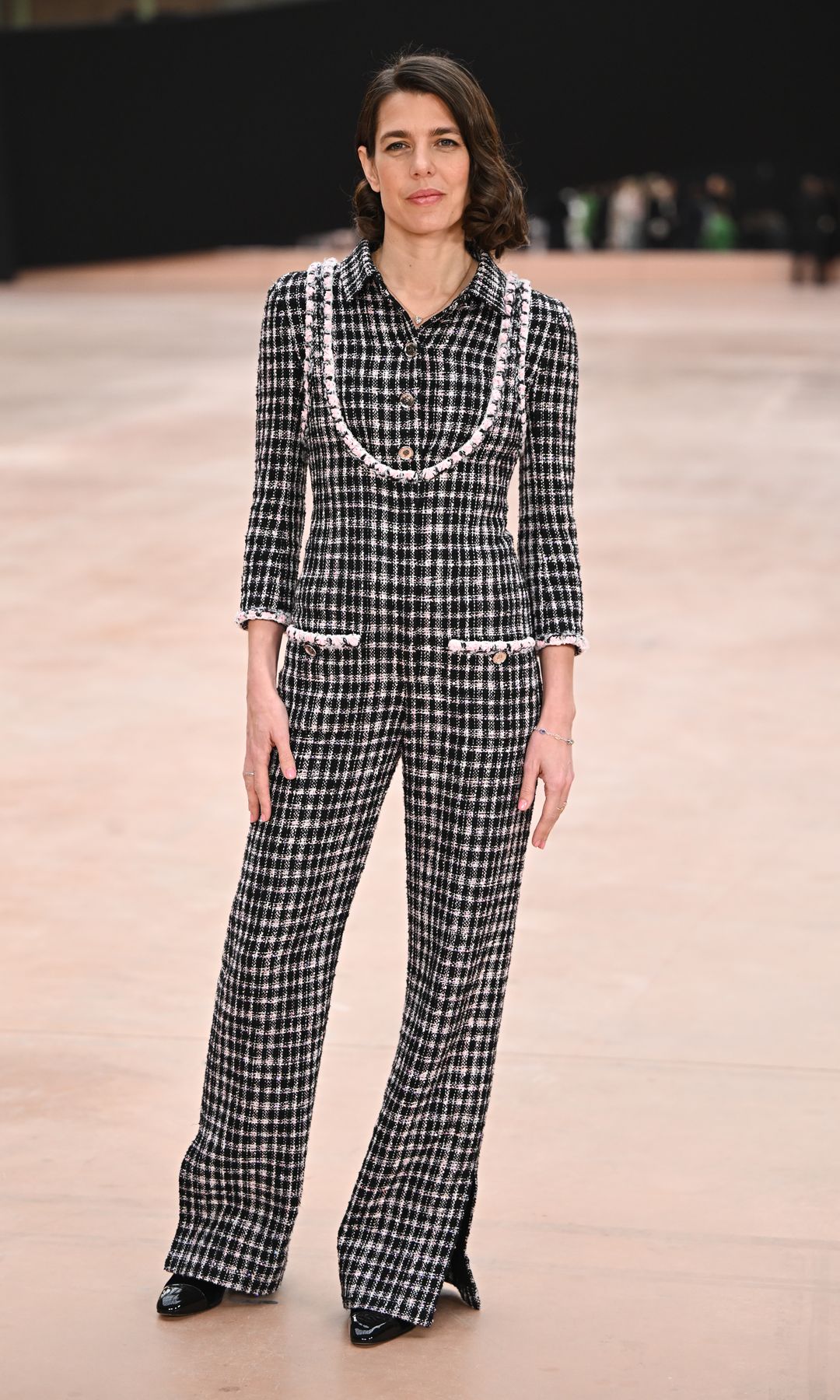 El truco que Carlota Casiraghi siempre repite en sus looks y puedes ...