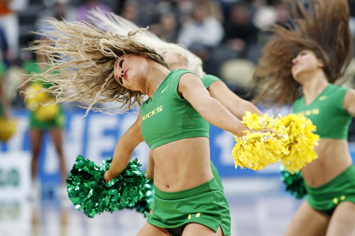 Fantastic cheerleader photos for every team left in the College ...