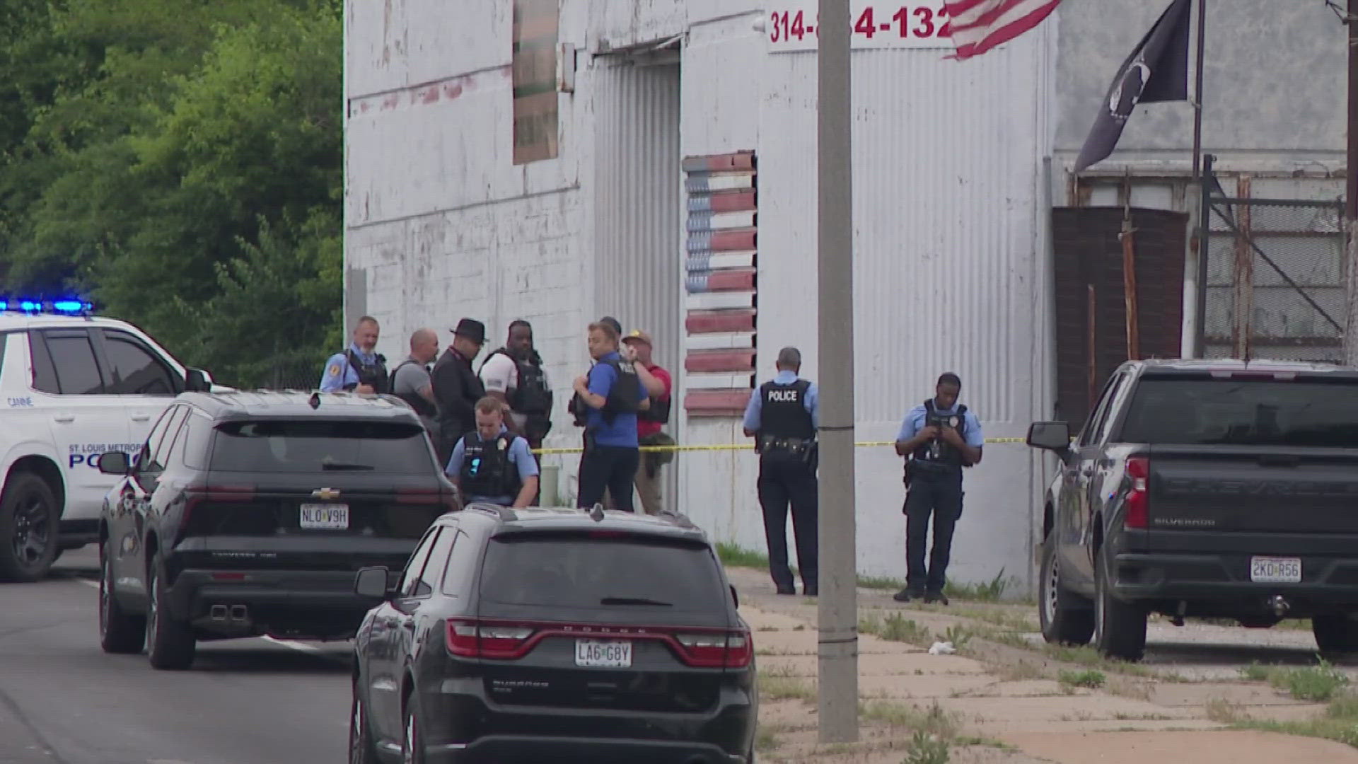 Man shot, killed by St. Louis police and FBI Fugitive Task Force member