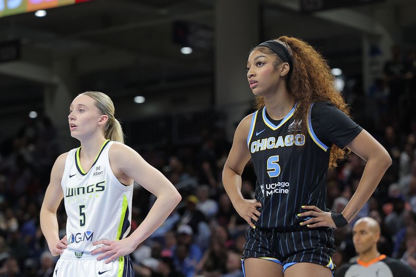 What happened as Angel Reese played Paige Bueckers for first time ever