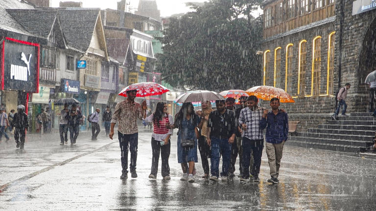 Sudden Hailstorm And Heavy Rain Lash Shimla; Orange Alert Issued For Chamba, Kangra, Kullu & Mandi