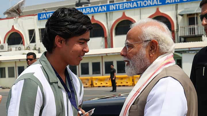 PM Modi Meets 14-Year Old IPL Cricketer Vaibhav Suryavanshi, Family In ...
