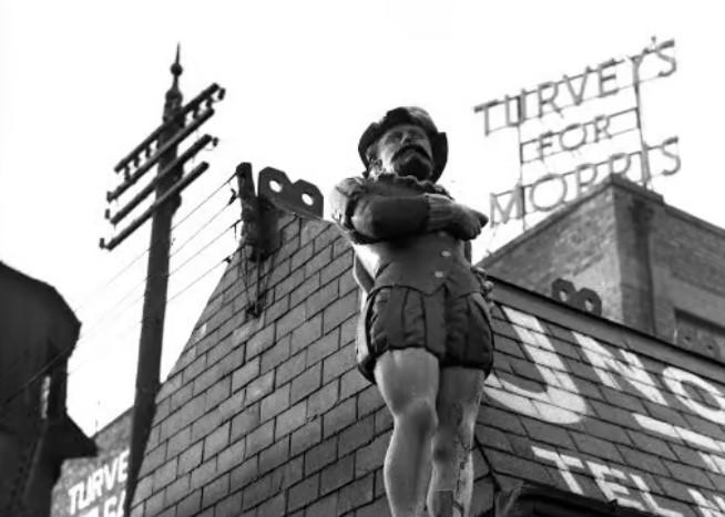 17 views of High Street West as the Sunderland road grabs the headlines ...