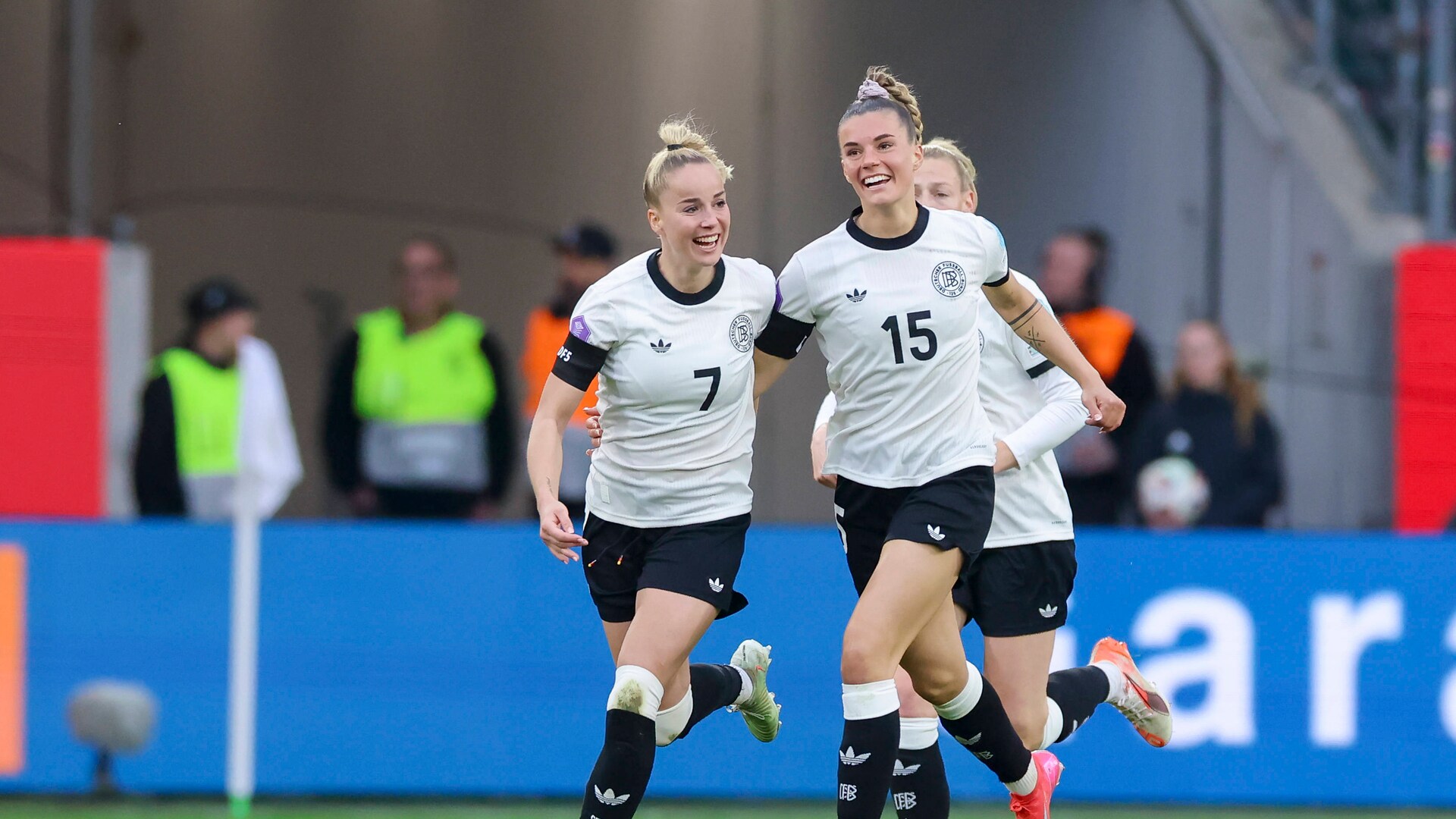 So kommen Fans an Tickets für das Viertelfinale der Frauen-EM in der ...