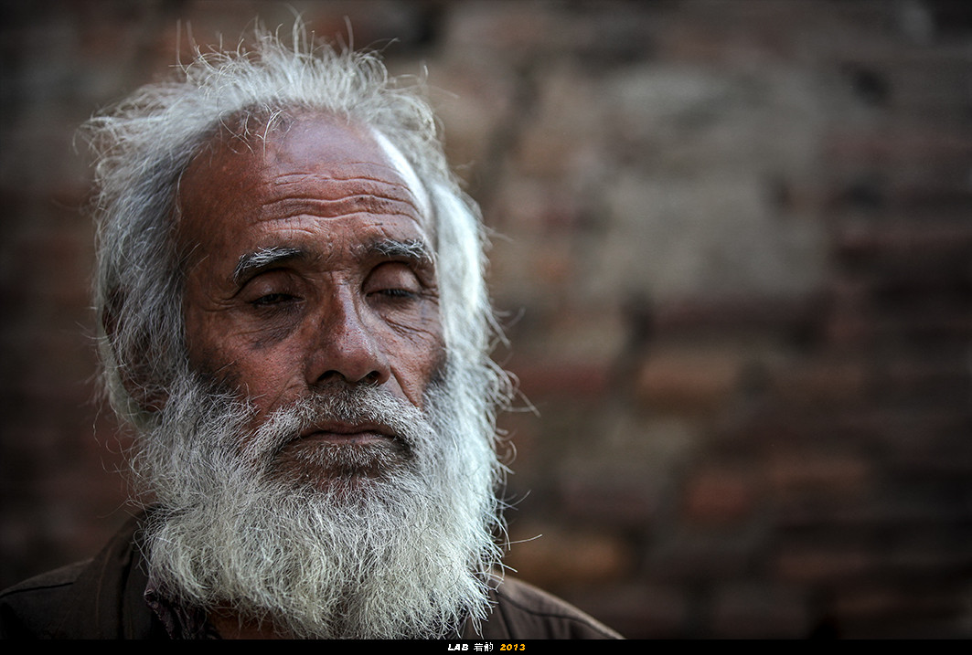 Introducing Janus words: These puzzling words are their own opposites